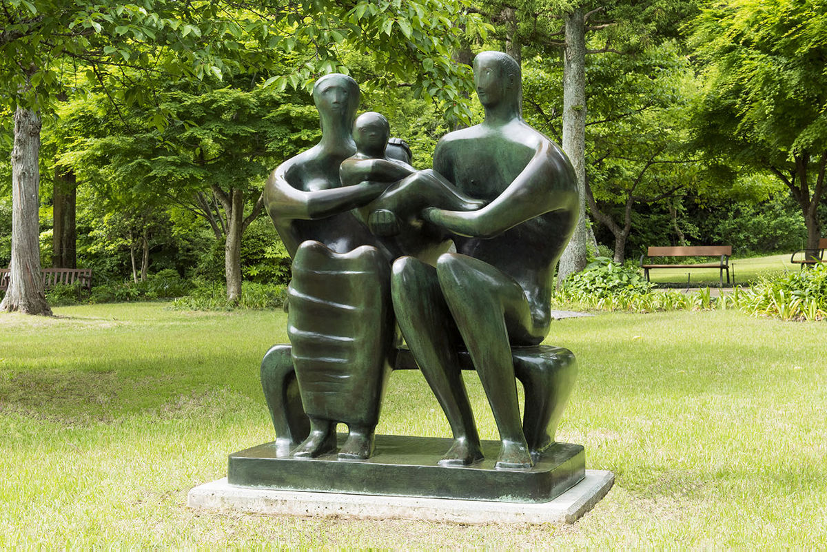 Henry Moore Collection - Permanent Exhibits - THE HAKONE OPEN-AIR MUSEUM